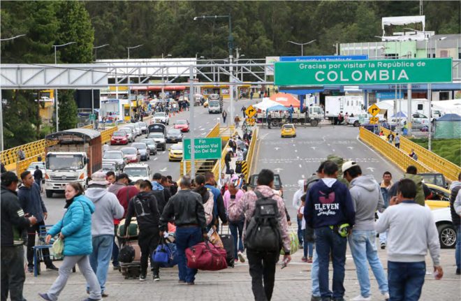 Alertan que más de 400.000 venezolanos están en un limbo migratorio en ...